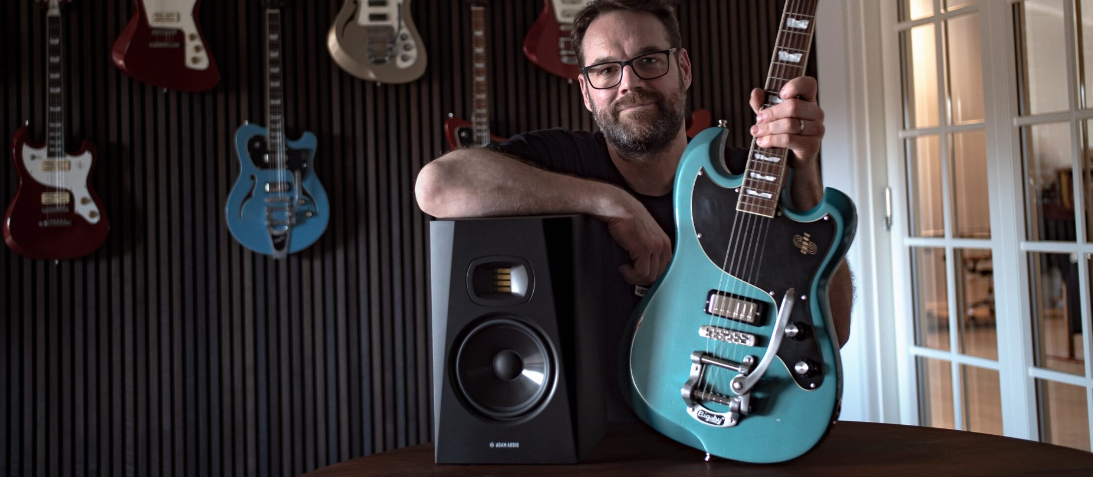 ADAM Audio [Blog] - Blending vintage and modern with Baum Guitars