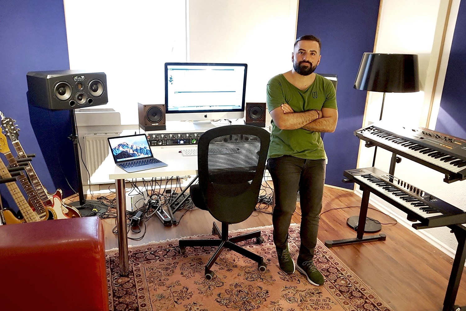 ADAM Audio - Beat- und Musikproduzent Zinobeatz geht seinen Weg