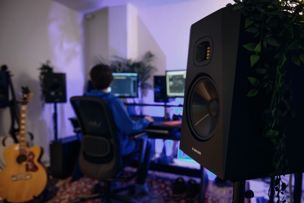 ADAM Audio - T8V Active Studio Monitor (Nearfield)